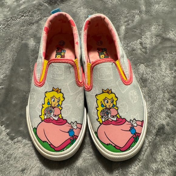 Nintendo | Shoes | Nintendo Princess Peach Kids Sneakers Pink And Gray ...